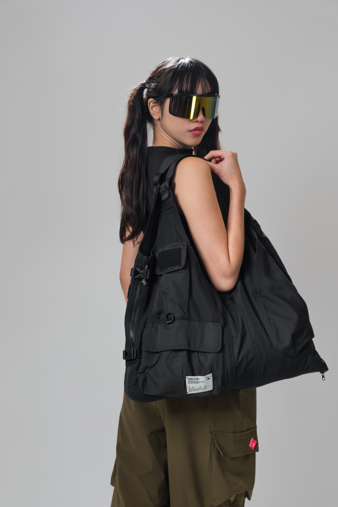 Transforming Utility Vest/Tote Bag - Midnight | SNK ATK Design Lab ...